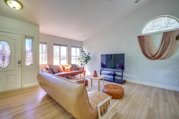 Home W/ Putting Green, 11 Mi To Las Vegas Strip! - North Las Vegas, NV