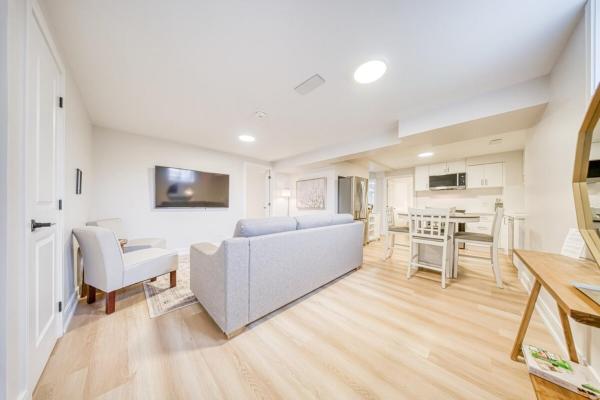 Pickering Village 2 Bedroom Retreat King And Queen 2 Bathrooms - エイジャックス
