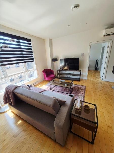 Luxurious & Spacious Stay In The Heart Of Montreal - Saint-Lambert