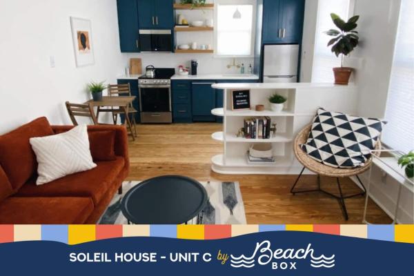 Soleil House Unit C - Close To Beach And Downtown - Texas City, TX