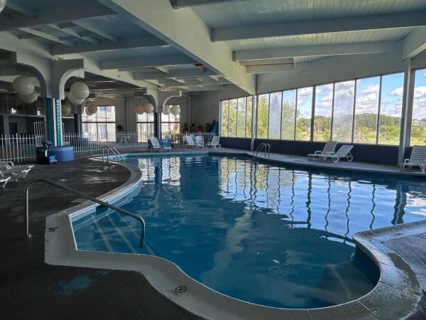 Twin City Inn & Suites - Stevensville, MI