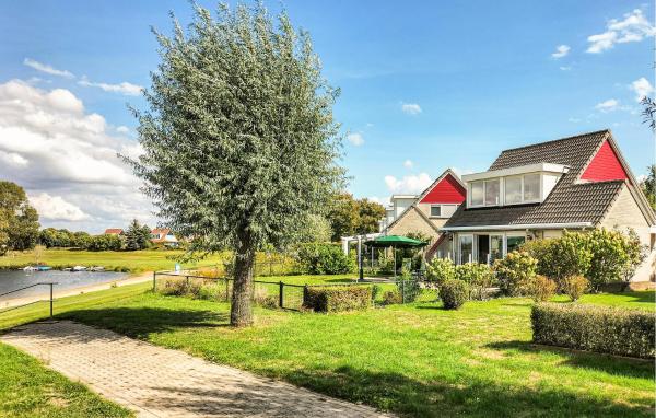 Nice Home In Stevensweert With Wifi - Roermond