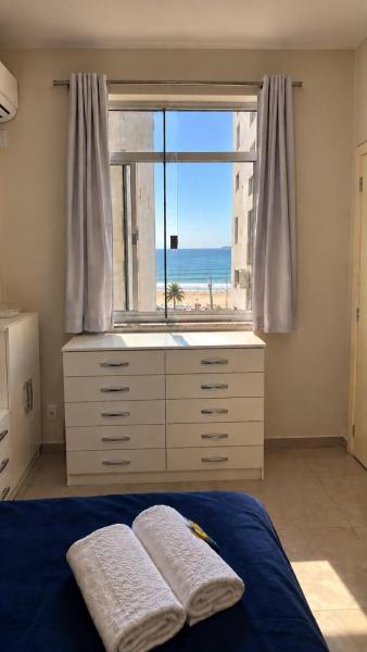 Vista Mar Na Av. Atlântica | Conforto E Espaço - Ipanema