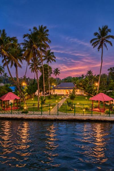 The White Lotus Ashtamudi By Voye Homes - Pet Friendly & Events Welcome - Kollam
