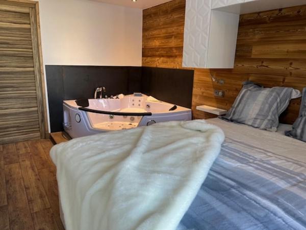 Le Flocon Luxury Apartment With Jacuzzi - Bourg-Saint-Maurice