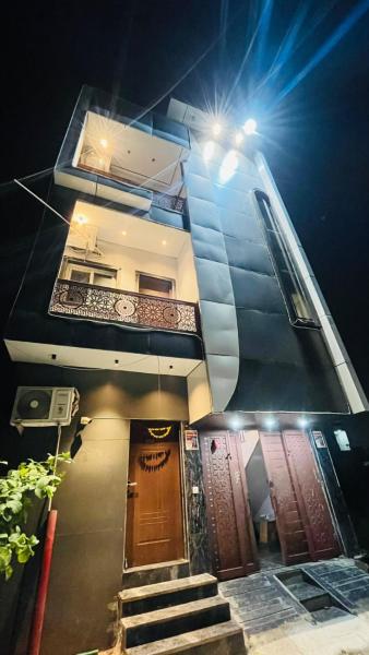 Sunrise Palace - Vrindavan