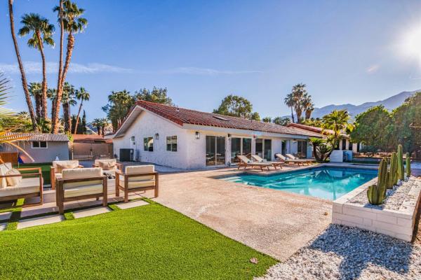 Desert Villa With Pool Hot Tub - Palm Springs, CA