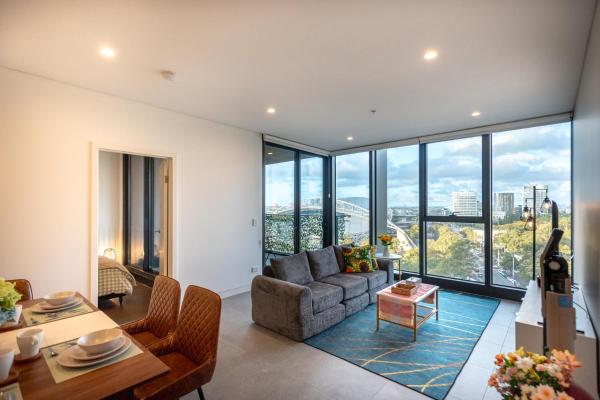 Sydney Olympic Park Apartment, Gym, Pool & Parking - Parramatta
