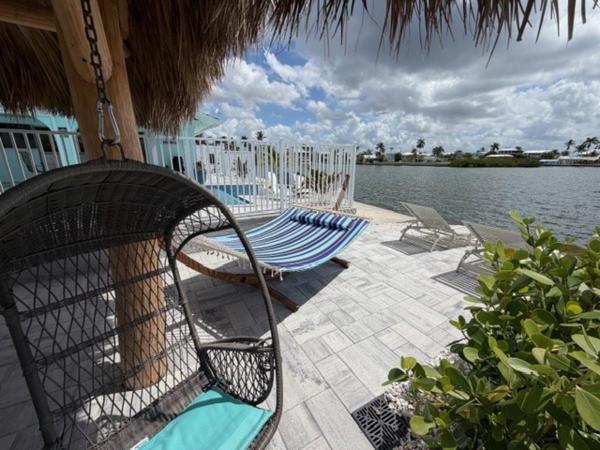 Flip Flop Flamingo Waterfront 1/1 Resort Home - Sanibel Island, FL