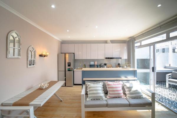 Cozy Sun Bathed Villa - Swakopmund