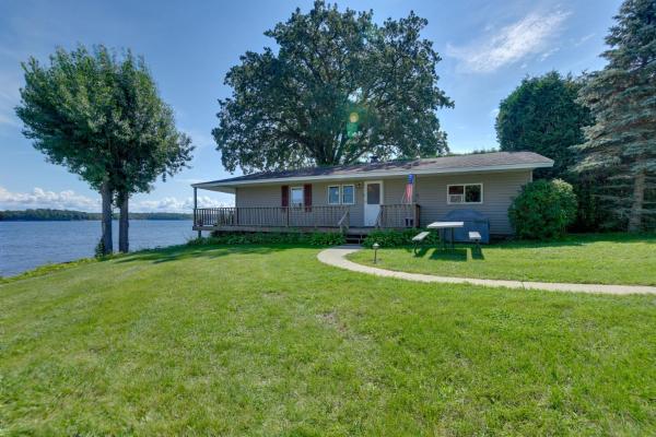 Fire Pit & Views! Lake Champlain Shoreline Stay - Plattsburgh, NY