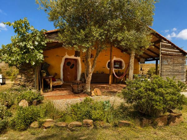The Hobbit House - Montes Da Ronha - Saboia