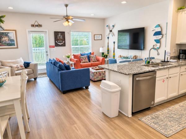 3br Pcb Townhome, Sleeps 6, Family Getaway - ZooWorld Zoological Park