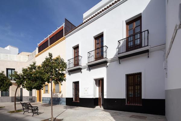 Residencia & Suites Rest Triana Alfareria 100 - Camas