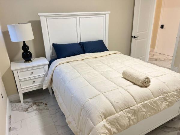 New Modern Port Hope Apt 2b Beach & Golf - Port Hope