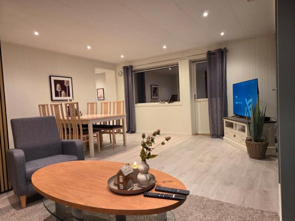 Evjen H0101- 4 Bedroom Apartment With 2 Bathrooms - Tromsø