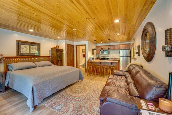 Hot Tub Access: Studio 2 Mi To Taos Ski Resort - Taos Ski Valley, NM