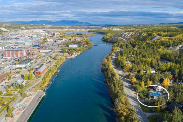 Whitehorse Home On The River - Whitehorse