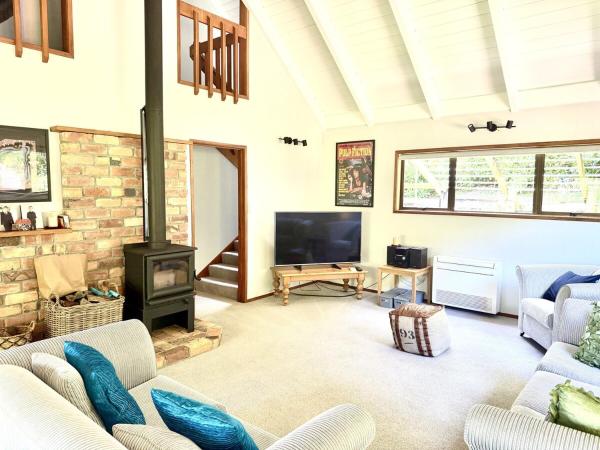 Beach House At Tapeka Point - Russell