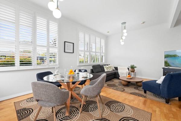 Spacious Family Home With Multiple Living Areas - Blacktown