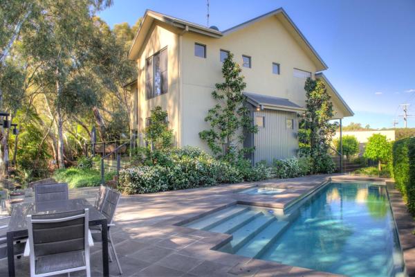 The Gums - Echuca Holiday Homes - Echuca