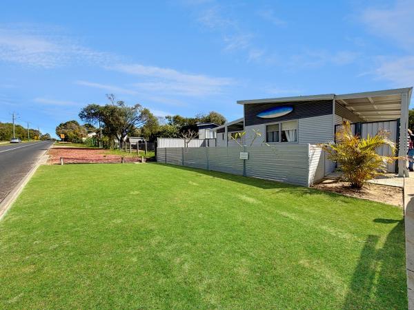 Preston Beach Escape - Boat & Caravan Parking - Preston Beach
