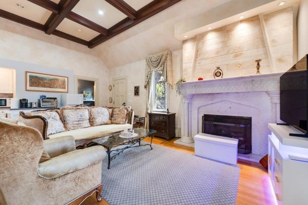 Elegant 5br 3ba Estate & Free Parking - Richmond