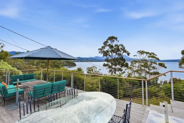 Exquisite Waterfront Oasis Near Bruny Hobart - Kettering