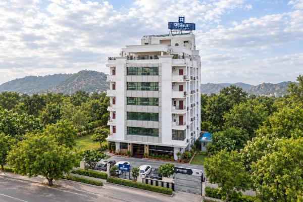Crestmont Ashapurna Hotel - Jaipur