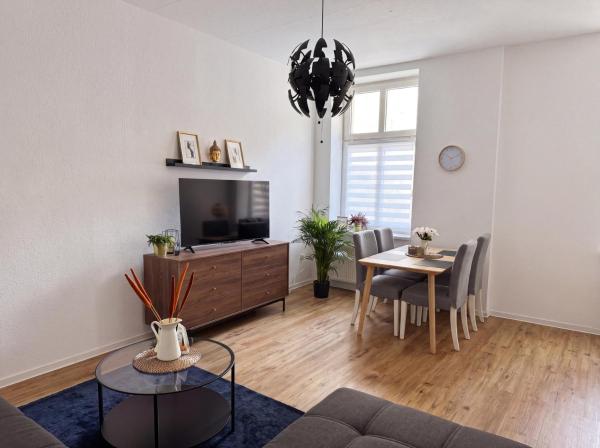 Stylishe Maisonette - 4 Schlafplätze - 2 Smart-tvs - Perleberg