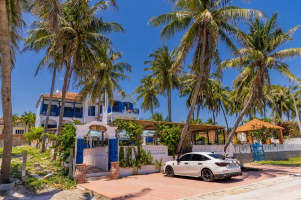 4be Coco French Style Beachfront Villa - Vạn Ninh