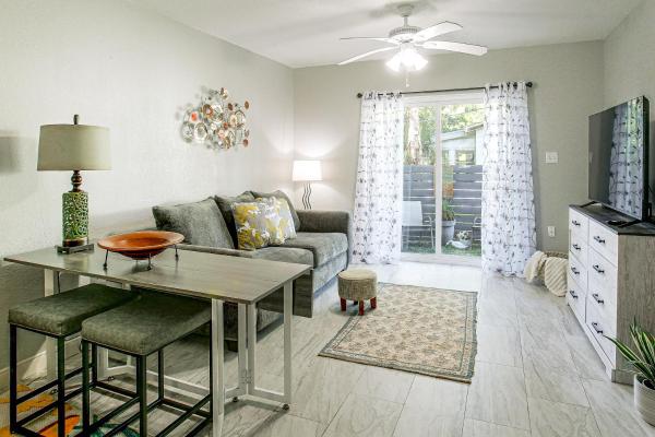 Gulf Coast Corner Condo Near Charlotte Harbor - Punta Gorda, FL