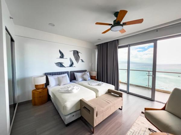 The Blue Heron - Superior Oceanfront Twin Suite - Montego Bay