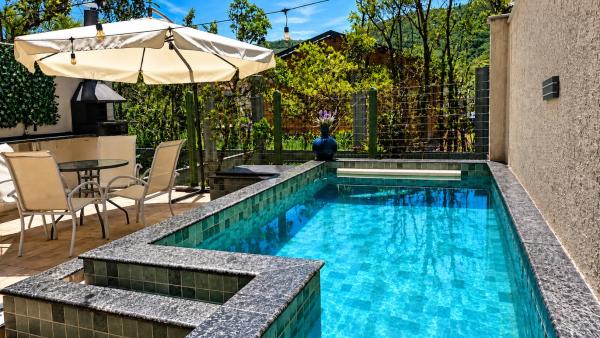 Casa Esmeralda Duplex Nova Com Piscina Em Bombinhas, Mariscal - Bombinhas
