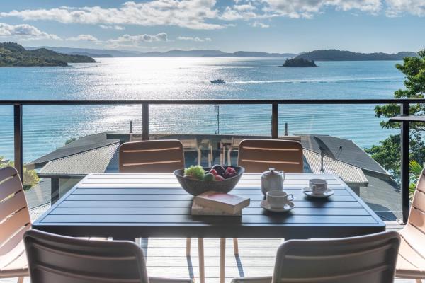 Shorelines 27 By Luxury Holidays Ocean View Buggy Transfers Bbq - Hamilton Island
