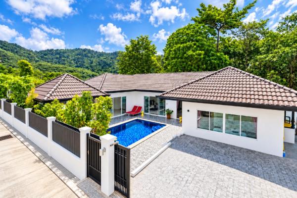 Chalong - 4 Bedroom Private Pool Villa - Phuket - Phuket