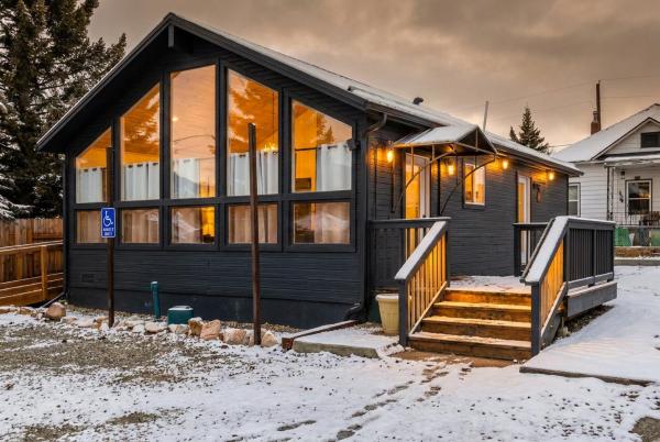 Old Tale Inn - Leadville, CO