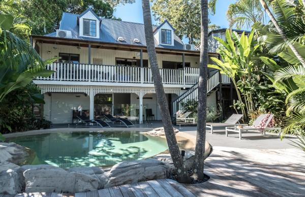 The Rest Family Cottage With Resort Style Pool - Noosa Heads