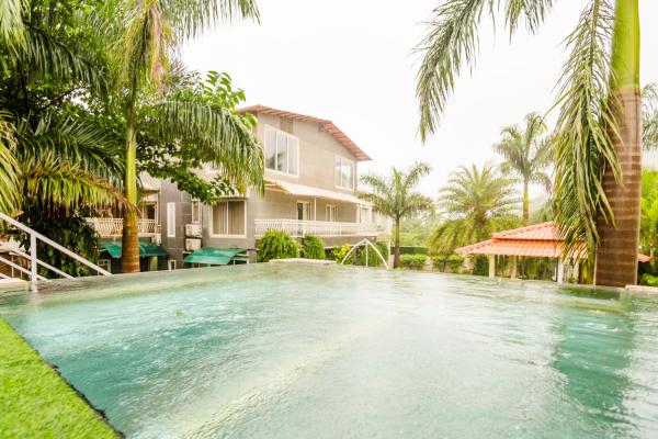 Elivaas Signature Moonstone Meadows Suite By Alaya Stays With Shared Pool, Garden, Gazebo, & Jacuzzi - Lonavla