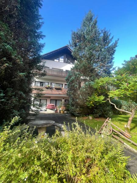 Monteur-wohnung Schlosspark Mit 2 Schlafzimmer Und 2 Bäder - Holzminden