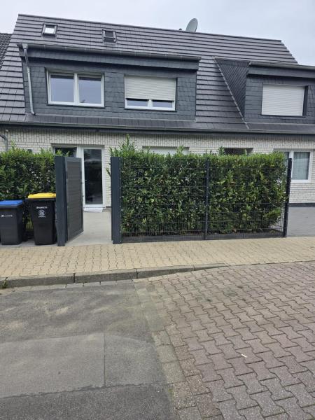 Düssel Guesthouse And More - Düsseldorf