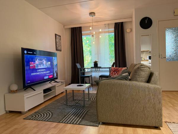 Cozy Apartment With Private Sauna - Vaasa