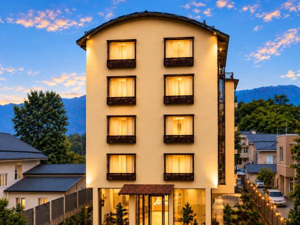 Saffron By Stay Pattern - City Center - Srinagar