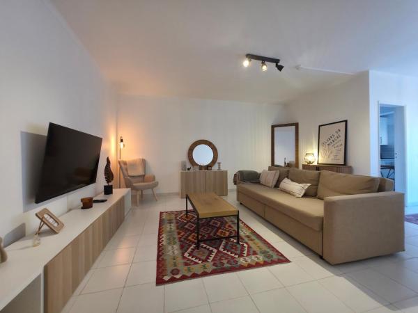 Sunny Haven 4 Minutes Walk To The Beach Praia Da Rocha - Praia da Rocha