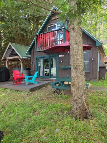 Tamarac Cabin For 2 At Colden Lodge - Saranac Lake, NY