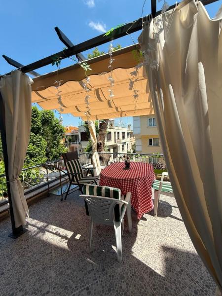 Cute Island House With Balcony Within Walking Distance To The Beach - Princes' Islands (Turkey)