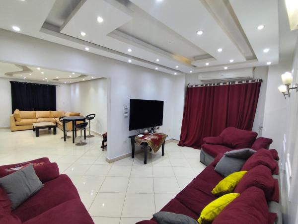Spacious 2br Apartment In Agouza Near The Nile - Giza