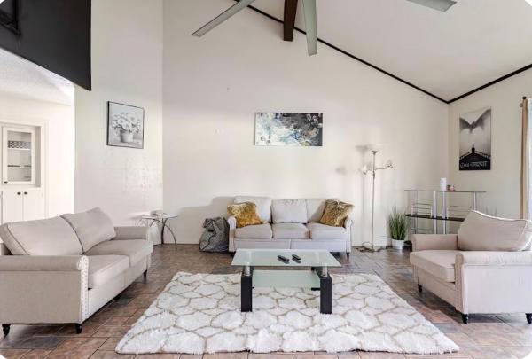 Spacious Family Home, Quiet And Neighborhood - Oklahoma City