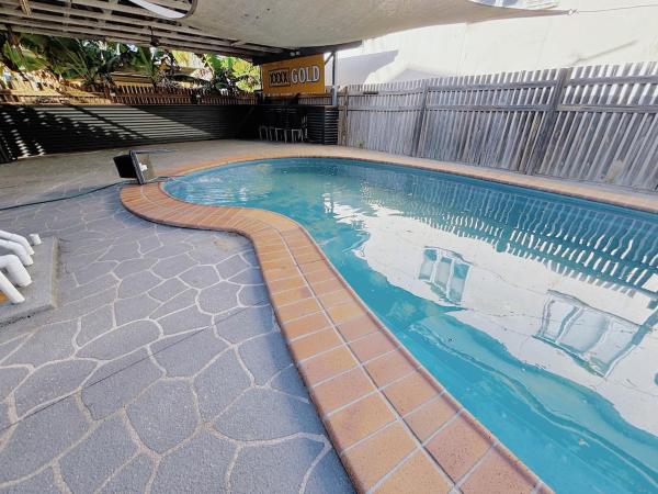 Entire Two Bedroom Home With Swimming Pool - Australia