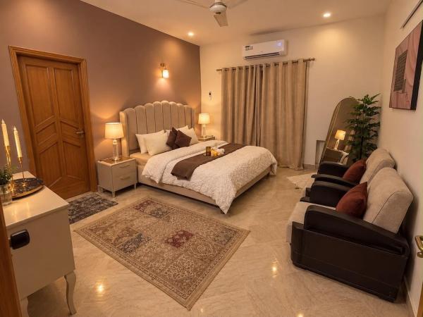 The Luxe Lahore Residence Spacious & Stylish Stay - Lahore